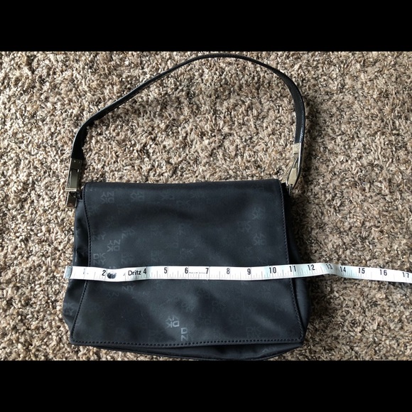 New York & Company | Bags | Sharp Looking Black Single Pocket Bag ...